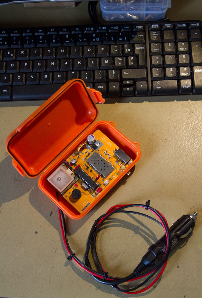 APRS Tracker, with DRA818V | F4HUY